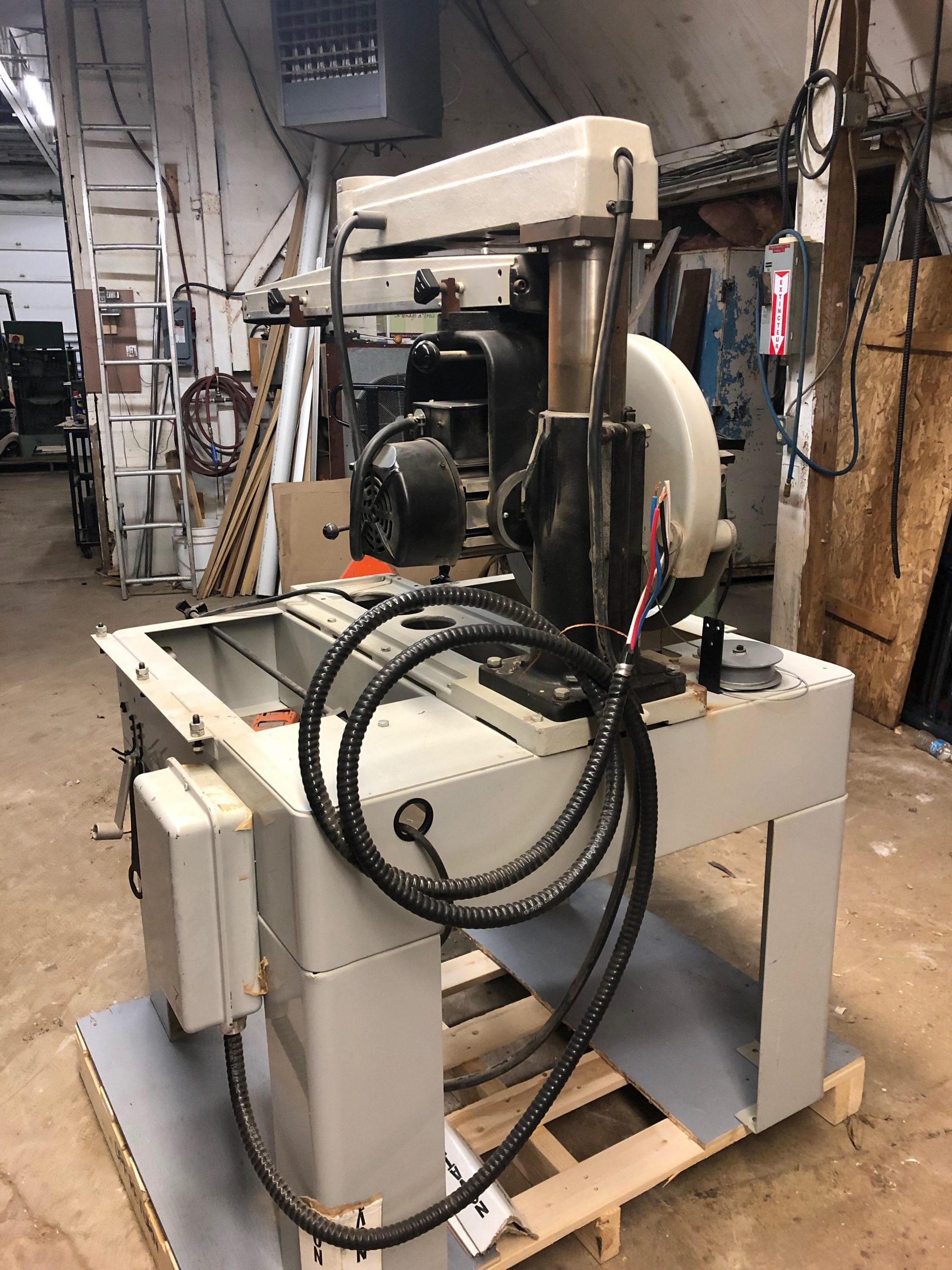 Scie Radial Delta 18 pouces - Machineries BST