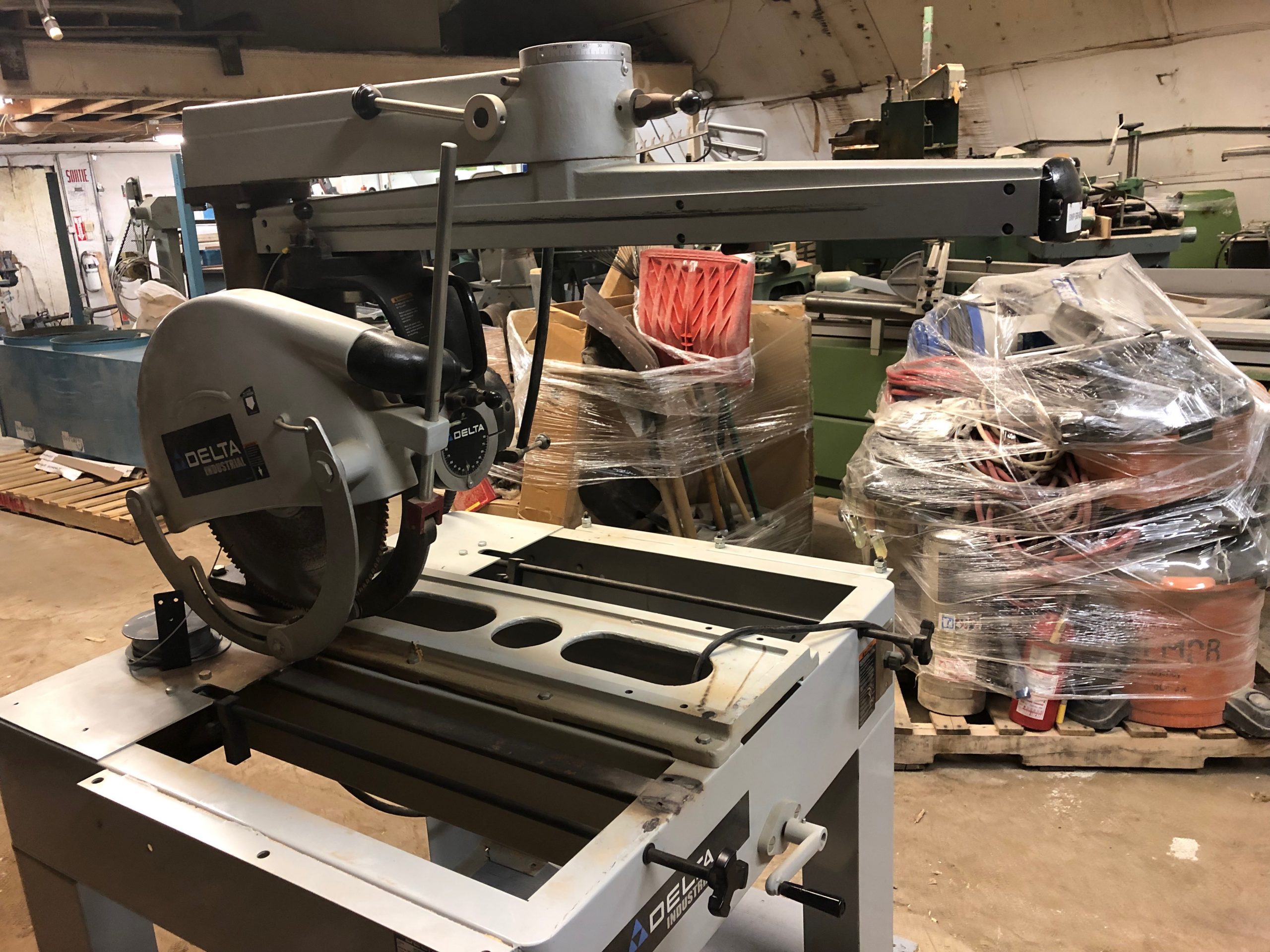 Scie Radial Delta 18 pouces - Machineries BST