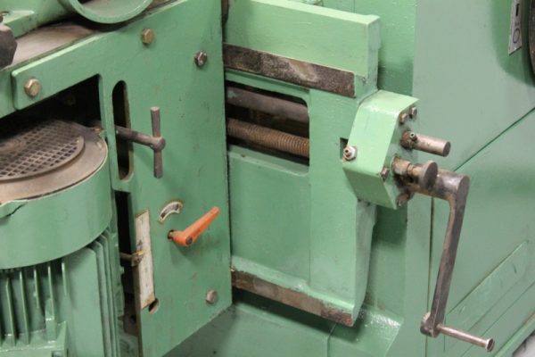 Pinheiro MF-EF-630, 24 "grinding machine - Machineries BST